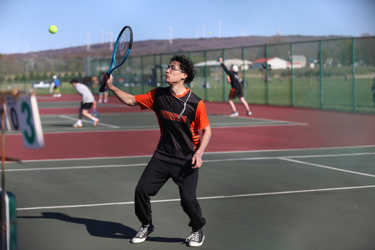 CCAA boys tennis showdown in Fredonia | News, Sports, Jobs - Observer Today